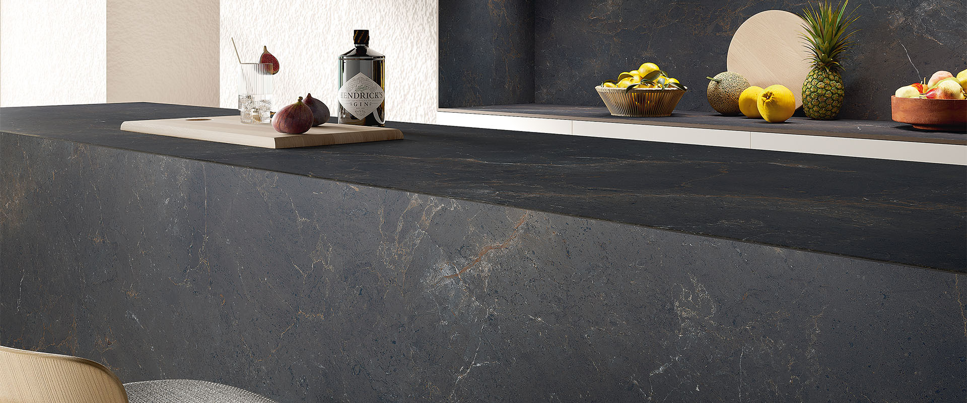 SapienStone MALM BLACK: La Elegancia Futurista en Encimeras para Cocinas 2026